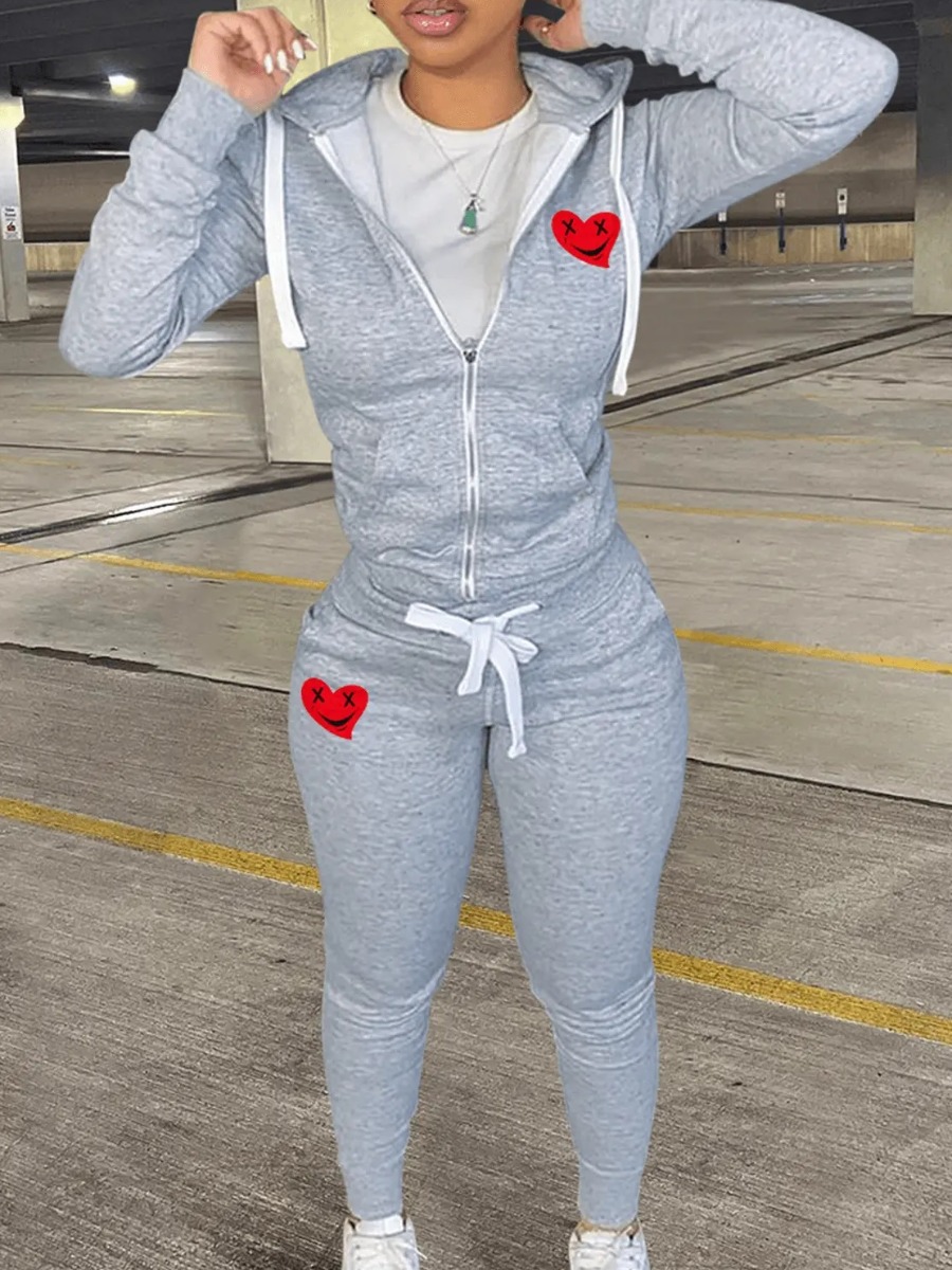 LW Heart Print Kangaroo Pocket Tracksuit Set Sale | LovelyWholesale